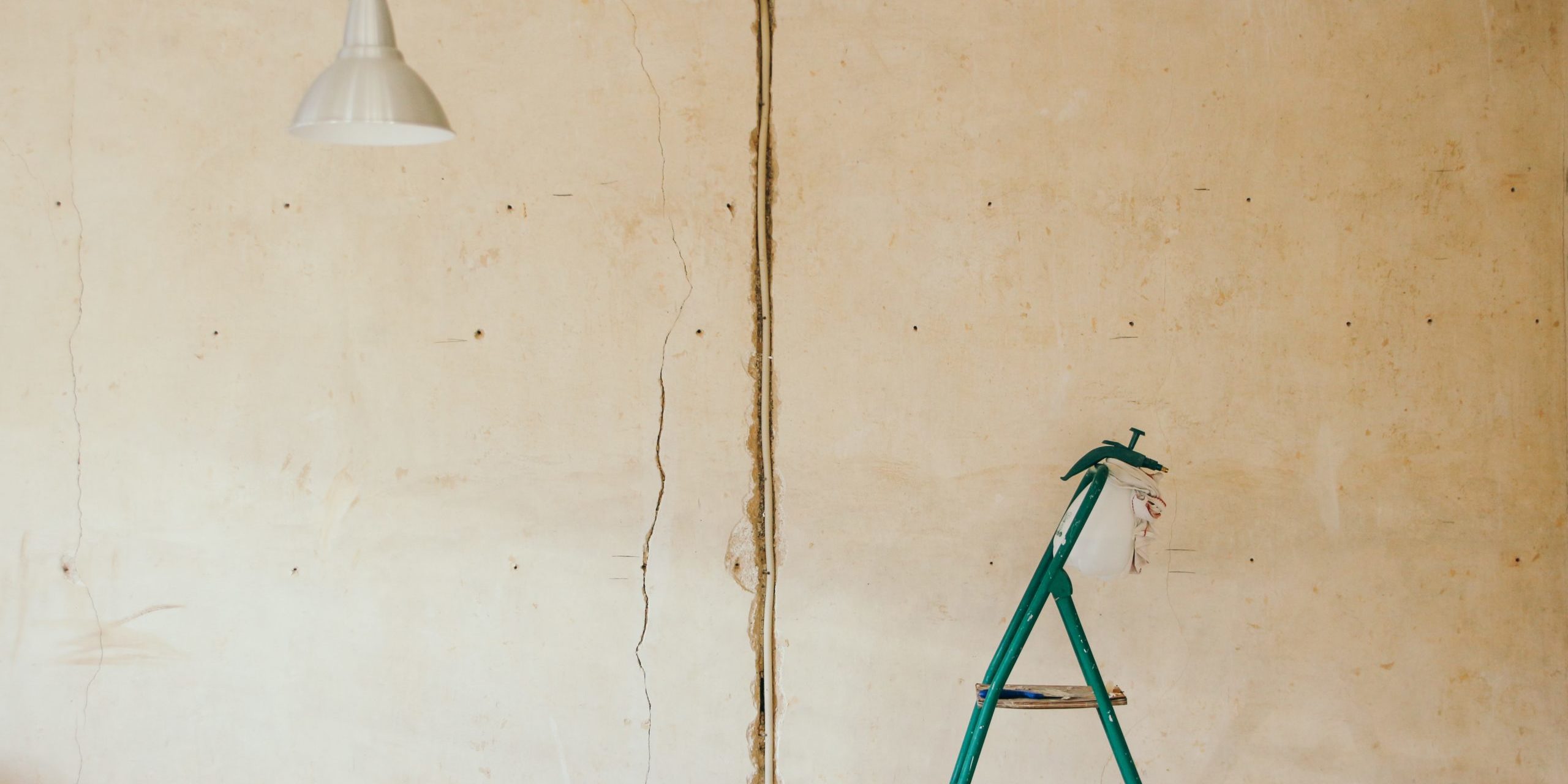 Cracks in House Walls: Causes, Types, and When to Worry